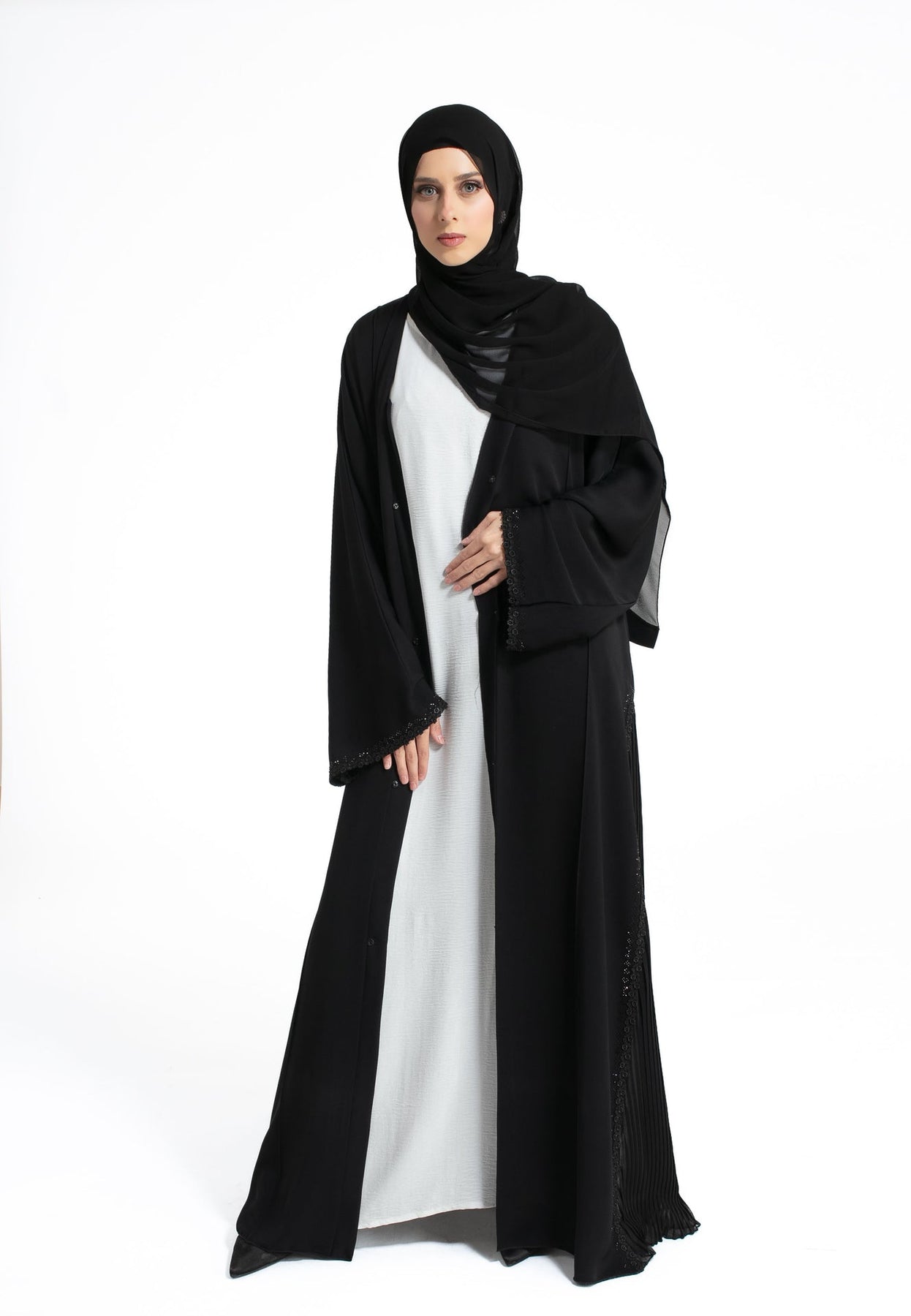 Diamanté Black Pleated Open Abaya – Hayah Al-Muslimah